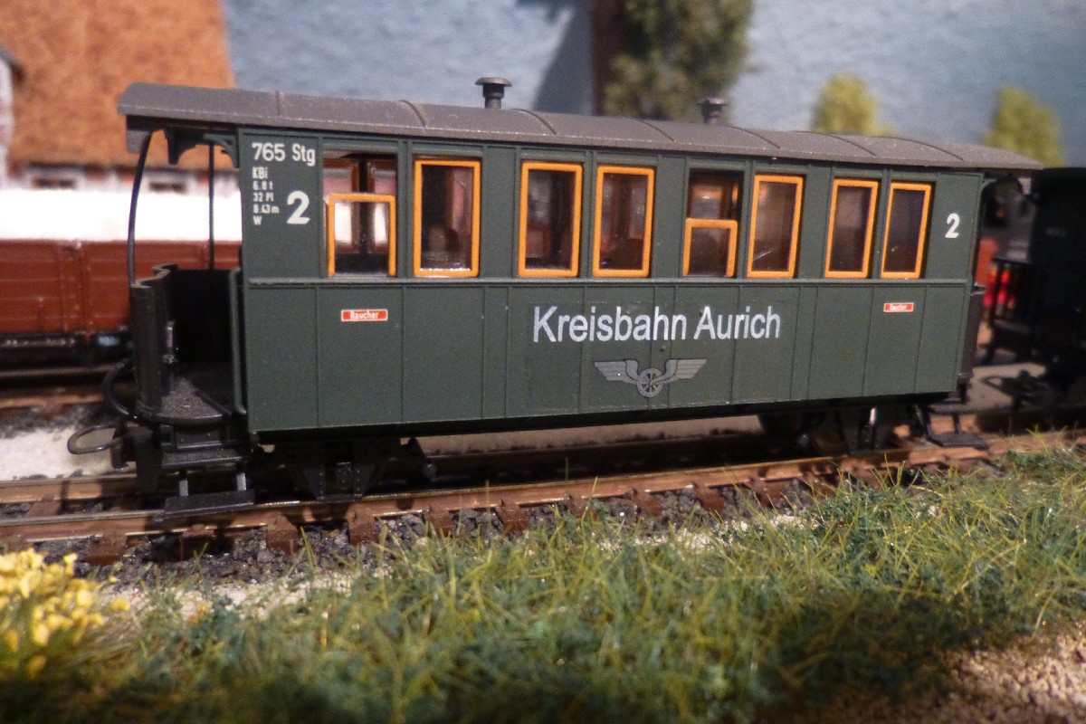 Kreisbahn mit eigenem Fuhrpark… – Sinnige Anlagen